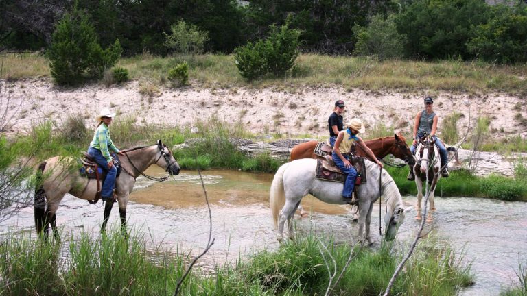 Hill Country Equestrian Lodge | Texas Horseback Riding Vacations